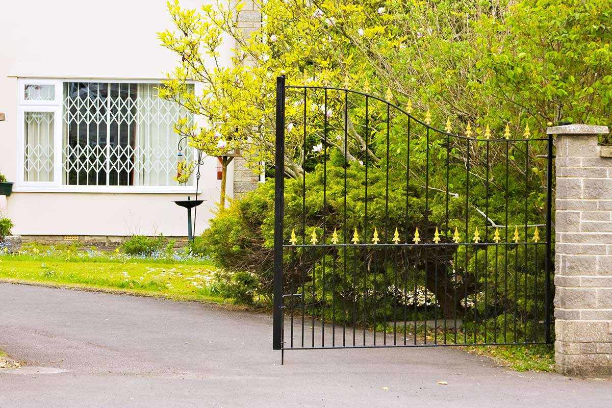 Pilaster Archives - Master Seal Doors & Windows